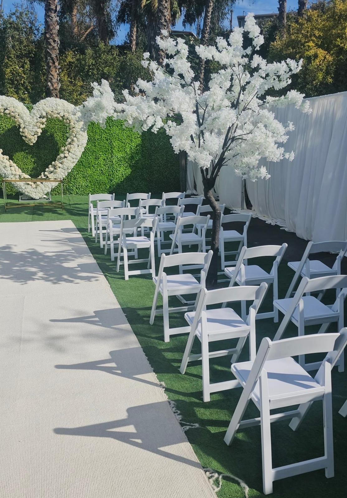 7 Essential Wedding Vendors For Your Perfect Eventbrides